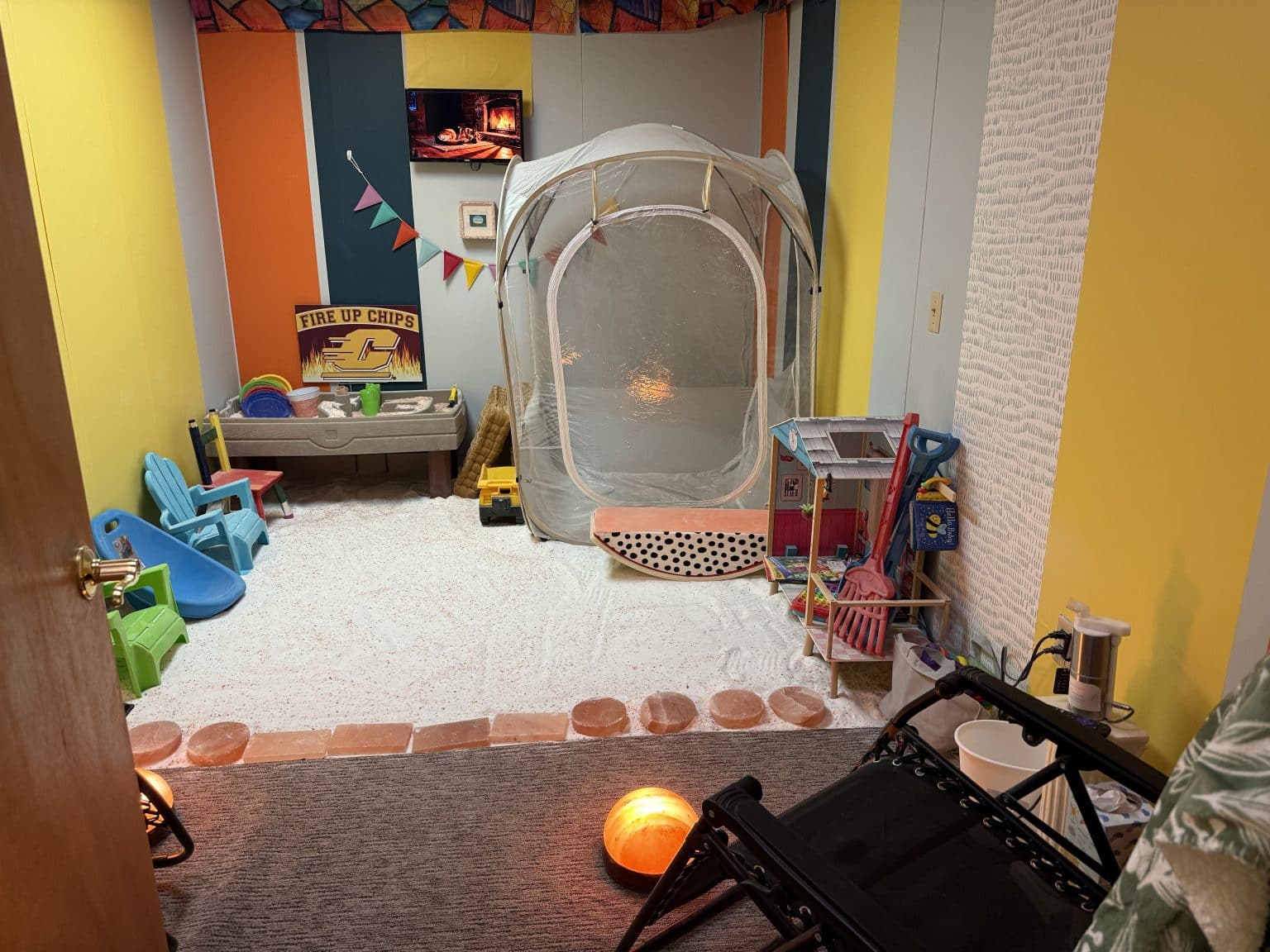 New salt cave in downtown Mt. Pleasant uses salt therapy to relax